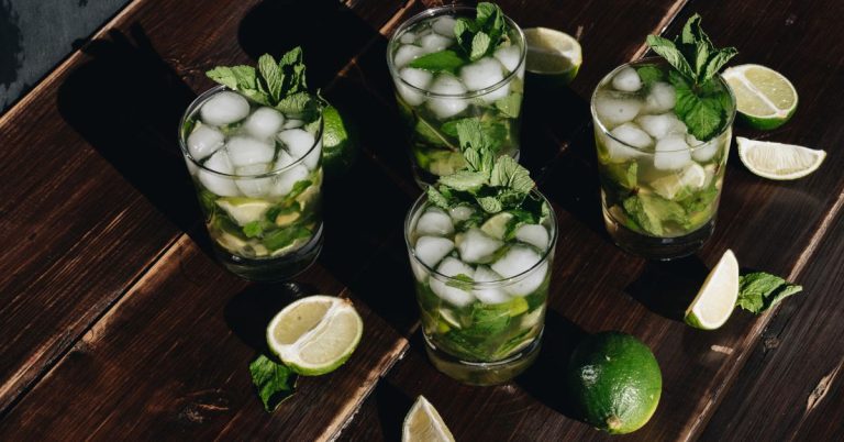 20 Easy Mocktails To Make At Home | Simple Mocktail Recipes