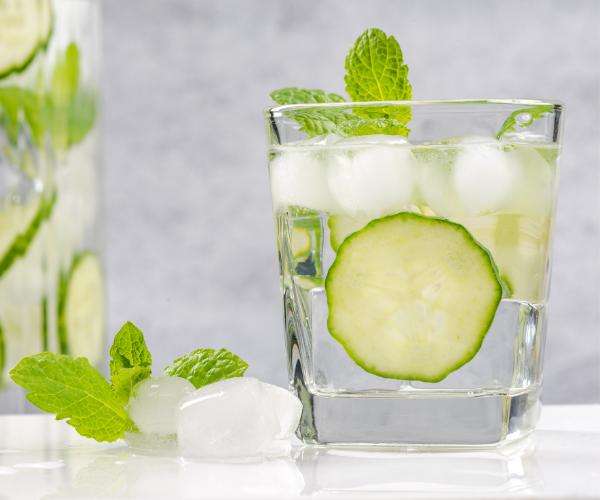 16 Healthy Mocktails | Simple Mocktail Recipes