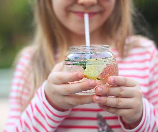 15 Mocktails For Kids | Simple Mocktail Recipes